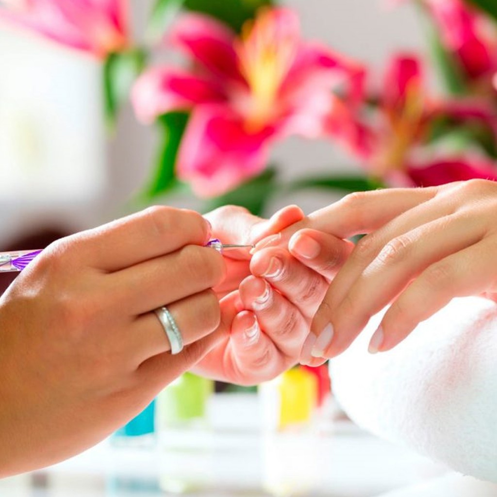 What Is A Luxury Manicure at Lucas Winter blog